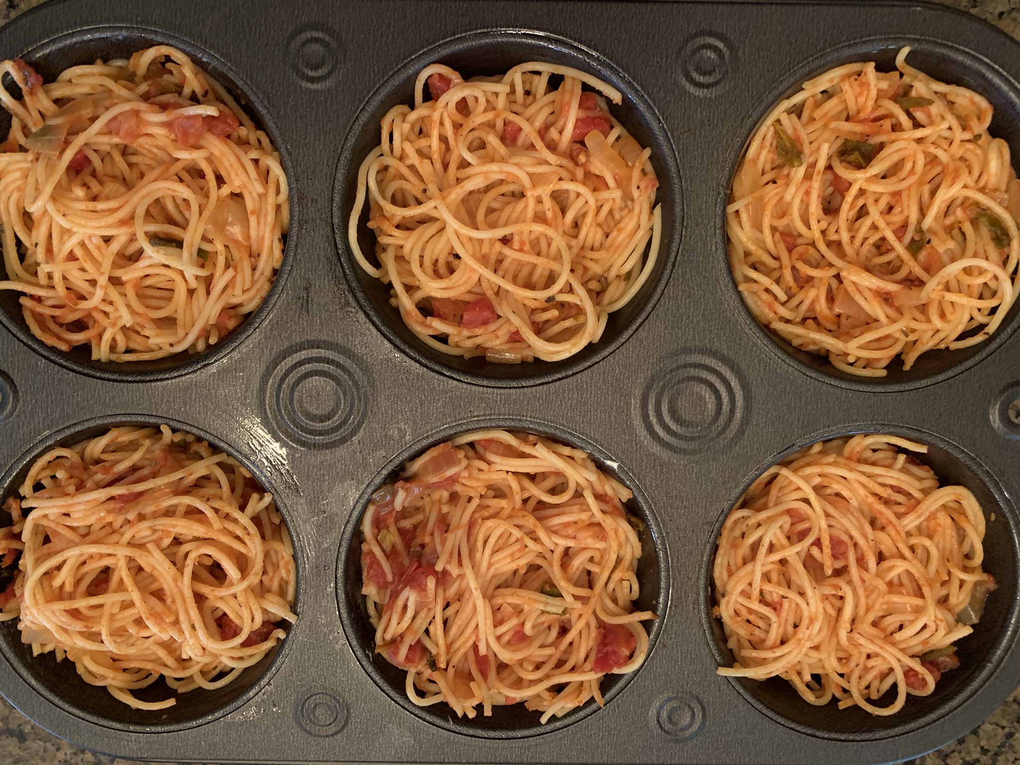 Anita’s Most delicious Tomato-Sage Spaghetti and Meatballs Muffin Bites ...